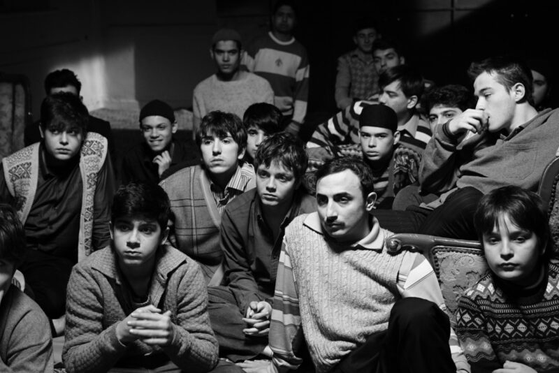 Nehir Tuna ile Yurt Üzerine Söyleşi: ‘Halkanın İçinde’ - Altyazı Sinema ...